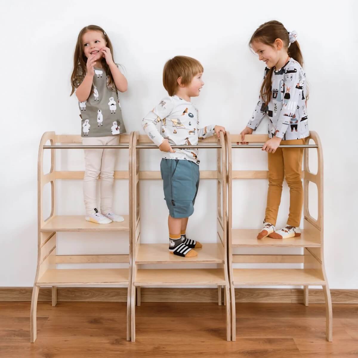 Torre ayuda ajustable STEP UP Ette Tete blanco | Abitare Kids